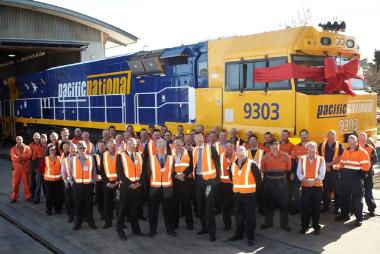 Pacific National boasts new UGL locomotives - Fully Loaded
