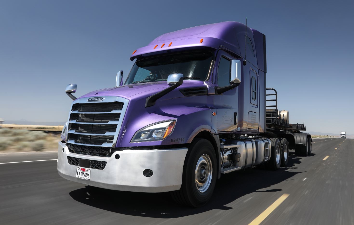 Western Express Freightliner Cascadia