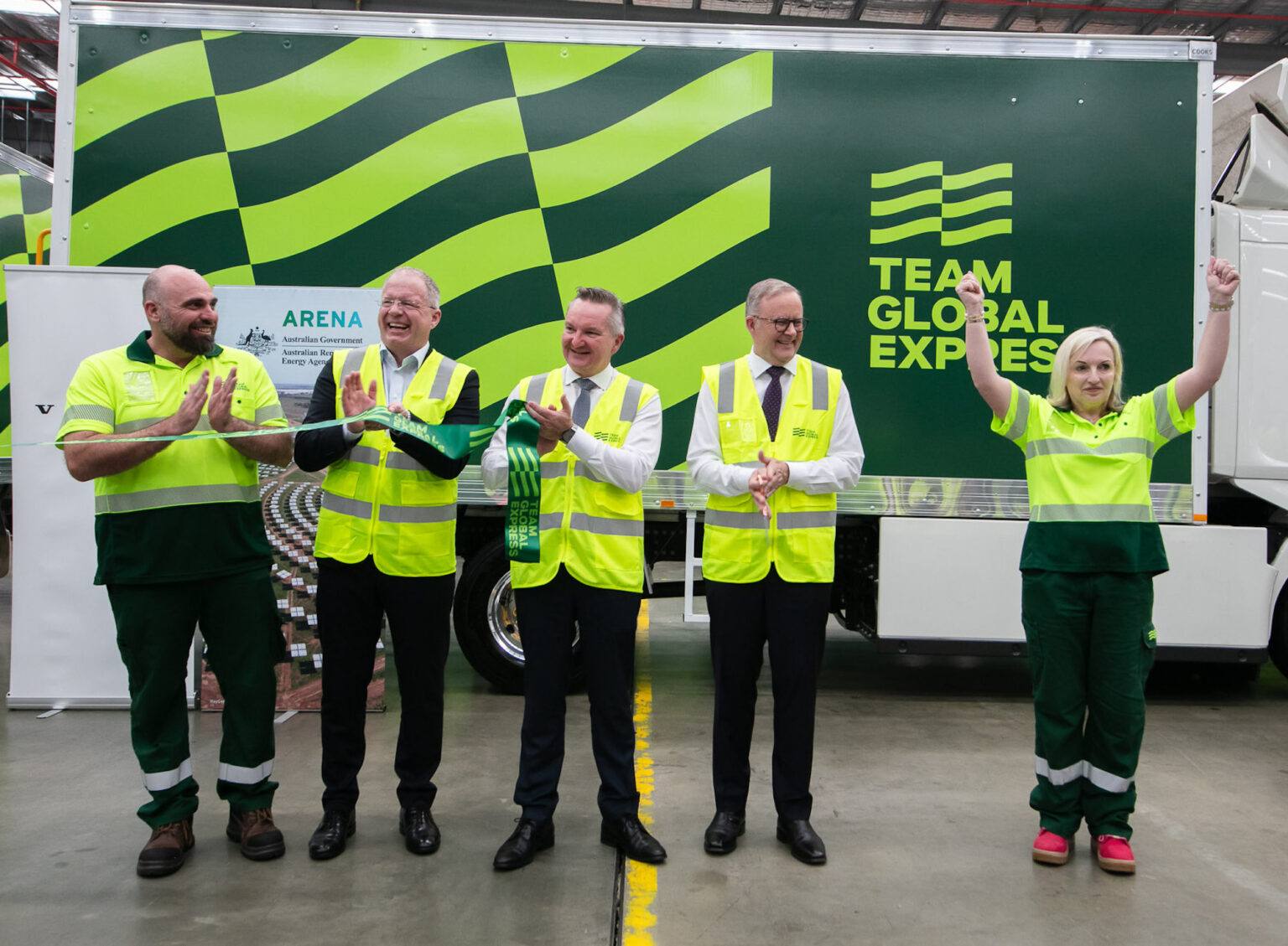 Team Global Express rolls out largest Australian logistics EV fleet in ...