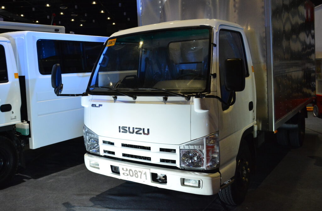 Isuzu Japan launches tiny truck to address industry crisis - Fully Loaded