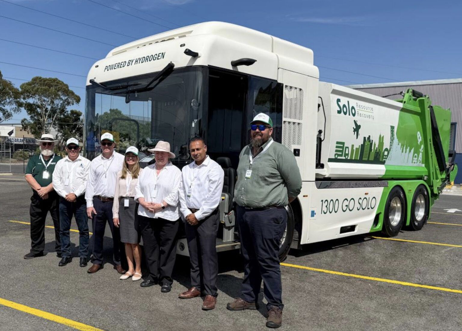 Hydrogen-powered waste truck on Adelaide roads - Fully Loaded