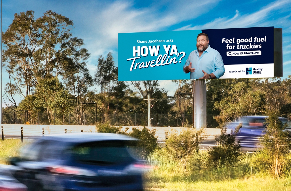 Shane Jacobson provides truckies with mental health boost