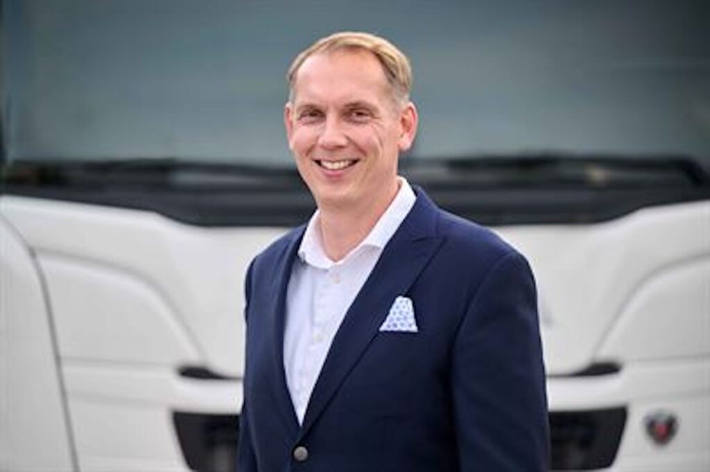 Scania shares plans for fast spark truck charging - Fully Loaded