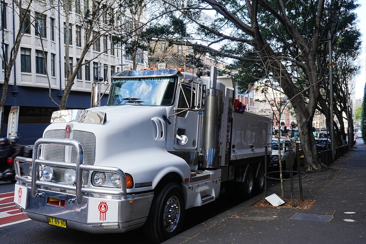 New GPS, telematics guide drives smarter, safer freight operations